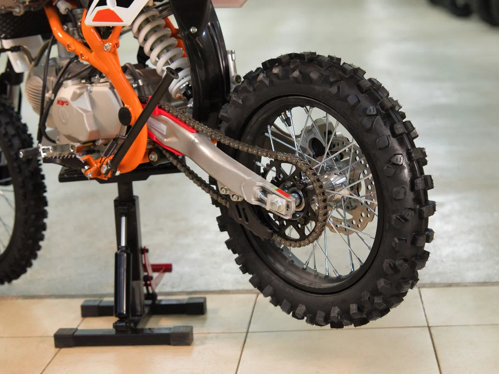 Питбайк KAYO BASIC TT140EM 17/14 KRZ (механ. сцепл., эл. стартер 2022 г.) в Москве за 114 990